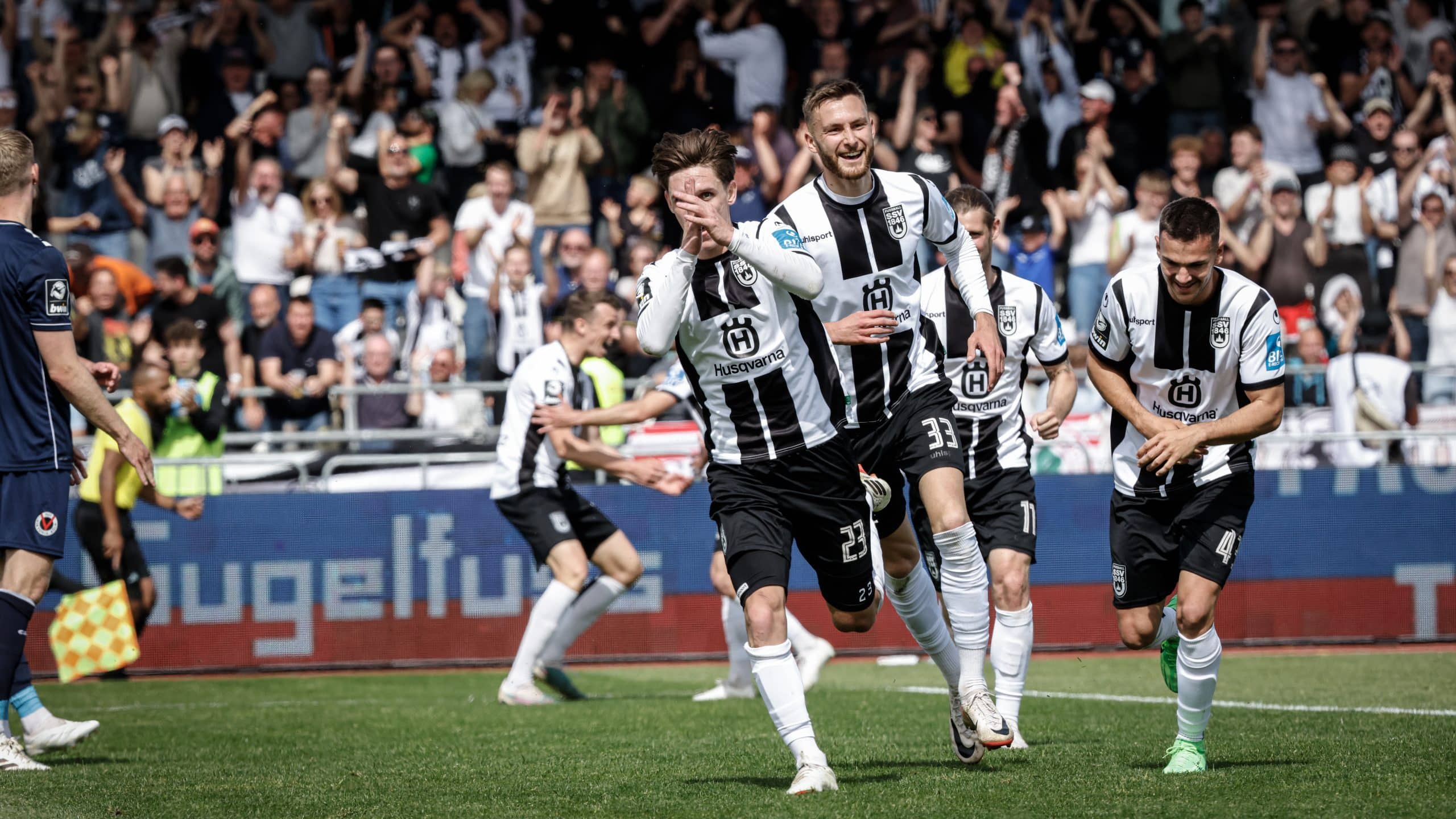 2:0 Sieg gegen Viktoria Köln – Der SSV Ulm 1846 Fussball steigt in die 2. Bundesliga auf – SSV ...